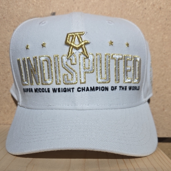 Canelo Team | Accessories | Item 14 Undisputed White And Gold Cap ...